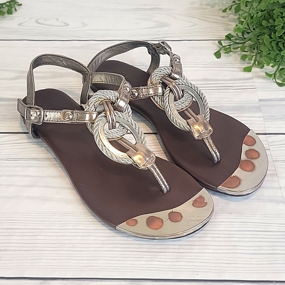 Mossimo Supply Co. | Shoes | Mossimo Flats Toe Sandal In Silver Metal ...
